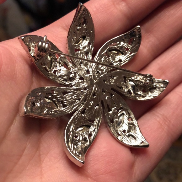 Cookie Lee | Jewelry | Brooch | Poshmark